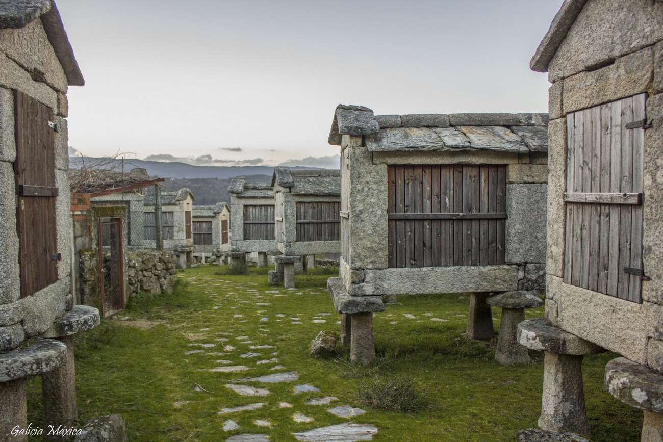 Conjuntos de hórreos de Barroso | GALICIA MÁXICA