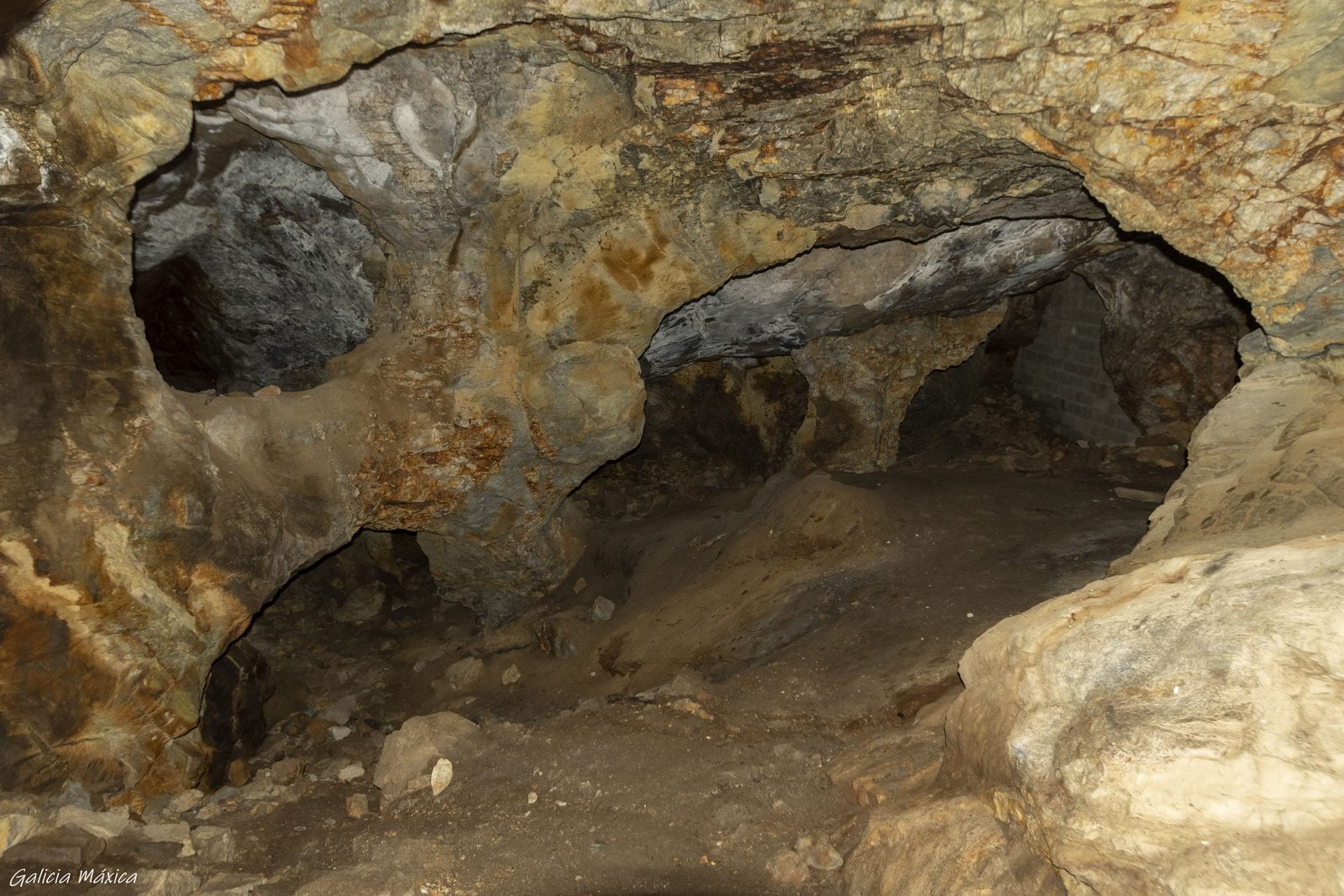 Túnel romano de Barxa y Minas de Valgrande | GALICIA MÁXICA